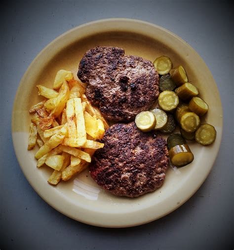 hamburger (2) - Sauerkraut