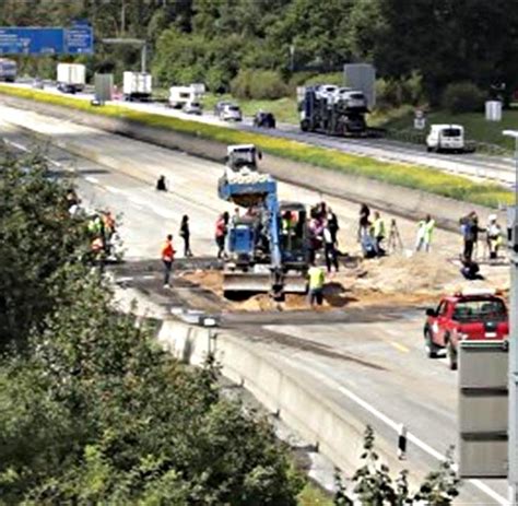 Autobahn gesperrt : Britische Fliegerbombe reißt riesiges Loch in A 3 ...