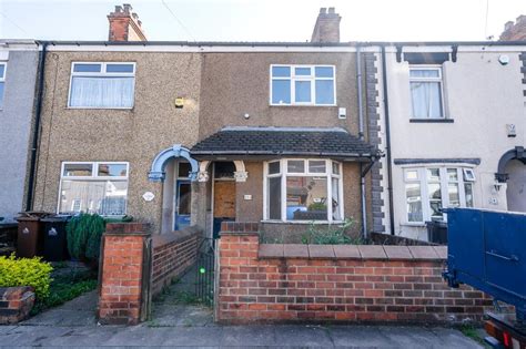 Welholme Road, Grimsby, DN32 3 bed terraced house - £72,950