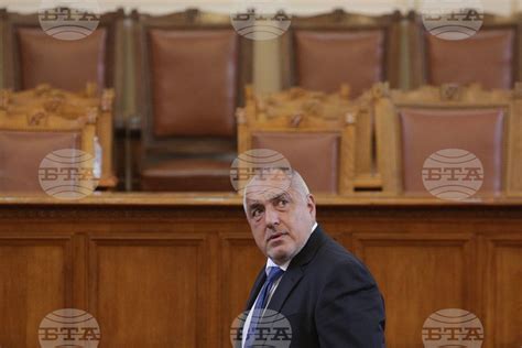 Бойко Борисов да стане член на външната комисия а Вежди Рашидов освободен от нея предвижда