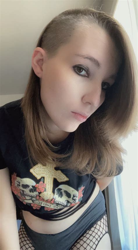 Rio 🏳️‍⚧️ Industrial Goth E Girl Arc On Twitter Hey
