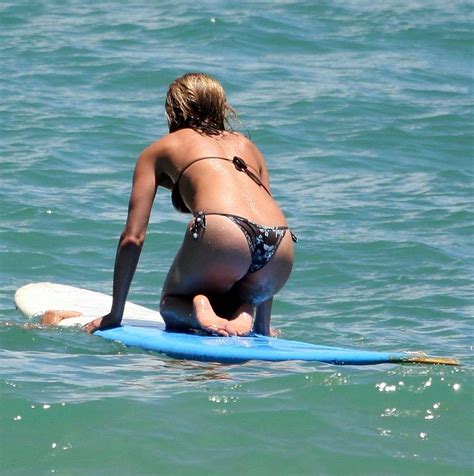 Jennifer Aniston R CelebrityButts