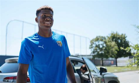 Quanto Ha Pagato Il Parma Suzuki Calciomercato Calciomercato