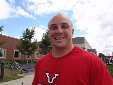 Heath Farwell Biography American Athlete Linebacker