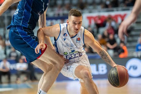 Zadarski Zadar priredio košarkašku senzaciju u Beogradu srušena Crvena zvezda