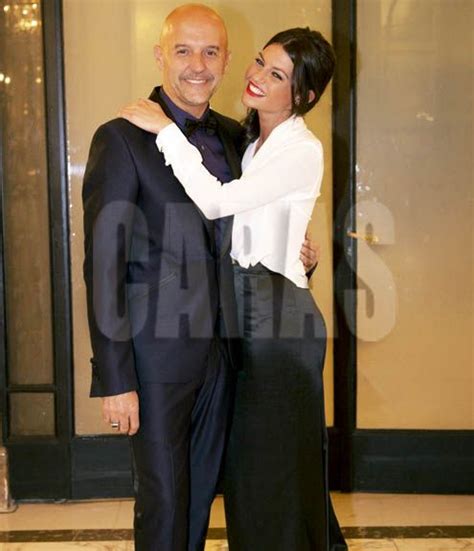 Araceli Gonzalez Solidaria Caras