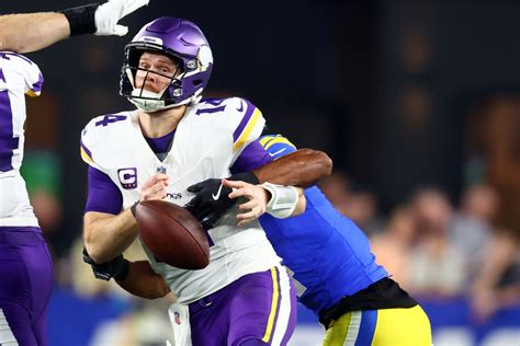 Sam Darnolds Market Value Could Take A Hit After Vikings Playoff Defeat Athlon Sports