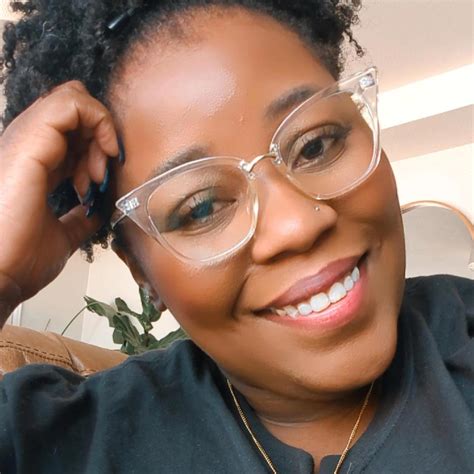 Devonées Postlemon8