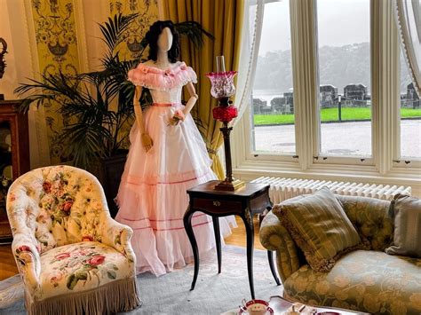 Visit Kylemore Abbey And Estate In Connemara Ireland Traveling With Mj