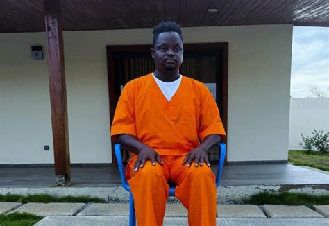 Observateur Sorti De Prison Je Viens De Loin Je Remercie Voici