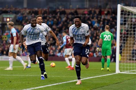 Primer Gol De Yerry Mina Con El Everton De Inglaterra