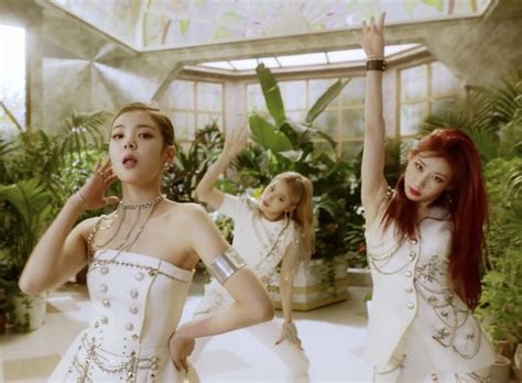 ITZYおしゃれまとめの人気アイデアPinterestSoaybaba