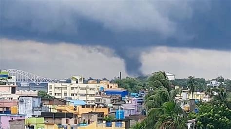 Cyclone Yaas Weakens Into A Deep Depression Over Jharkhand Latest