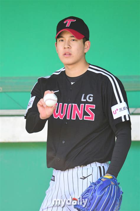 장현식 보상선수 Kia 2021년 1차 강효종 품었다 코칭스태프 회의 의견 없었다 [공식발표]