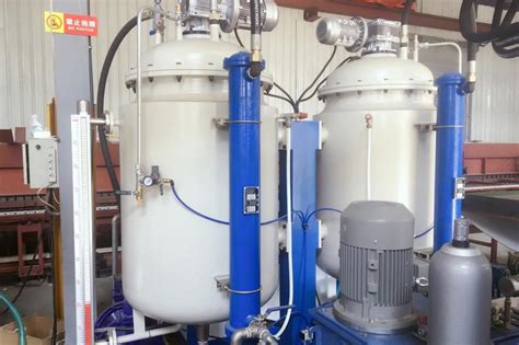 Polyurethane Foaming Machine Pu Cast Machine Manufacturer Lingxin
