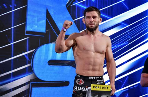 Po gali KSW 86 Eskiev znów zbliży się do walki o pas Czym zaskoczy