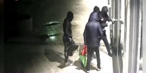 Palermo Sgominata La Banda Delle Spaccate Tre Minori Tra I 9