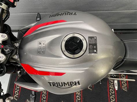TRIUMPH STREET TRIPLE RS Motobike Reus
