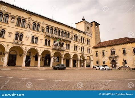 BELLUNO W OCHY obraz editorial Obraz złożonej z wakacje 147502530