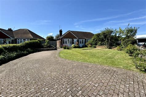 Nursery Close Polegate East Sussex 2 Bed Bungalow £325 000