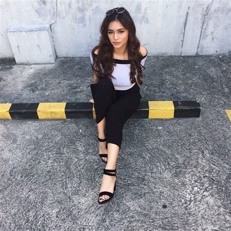 Faith Da Silvas Feet