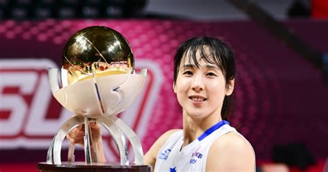 Wkbl 6일 시상식 Mvp 김단비vs김소니아 2파전