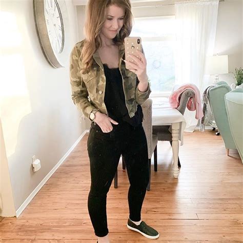10 Accessories To Dress Up Your Desk Riley Jane Outfit Posts How