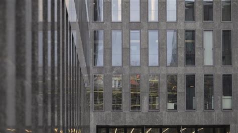 Las Acciones Del Credit Suisse Caen Más De Un 60 Y Las De Ubs Más De