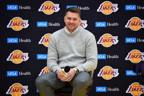 Is Luka Dončić Married Or Dating Someone Get To Know The Lakers Superstars Fiancée Anamaria