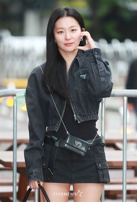Ksg Updates On Twitter Red Velvet Seulgi Seulgi Kpop Outfits