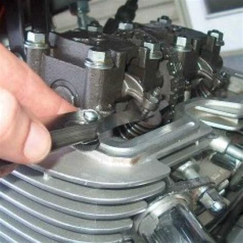 ᐈ Cómo ajustar las válvulas de tu moto fácilmente Talleresfixauto
