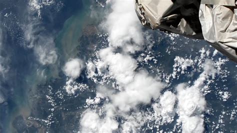 22 Mac 2023 Kamera Iss Melihat Permukaan Bumi Dan Awan Ketika Lintasan Di Semenanjung Malaysia