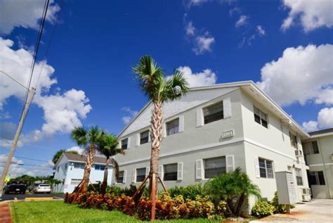 1596 W Blue Heron Blvd Unit H Riviera Beach Fl 33404 Condo For