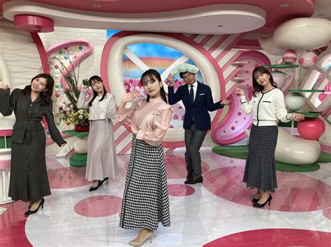 Oha 4 NEWS LIVE 公式 おはよん on Twitter きょうのオフショット 新たに金曜日担当になった 河出奈都美