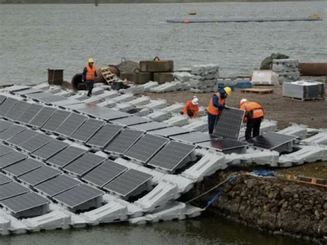 Drijvende Zonnepanelen Maken Het Verschil Water Maritime