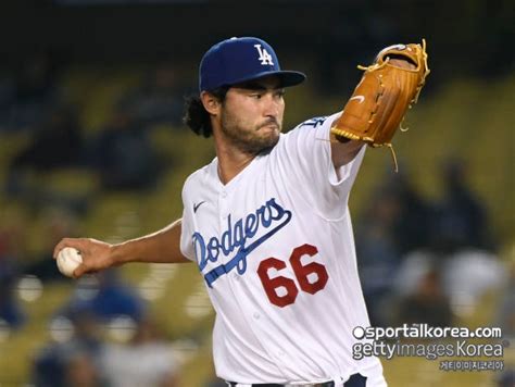 오피셜 박찬호 도플갱어 어머니 나라로 온다한국계 3세 화이트 Ssg와 100만 달러 계약