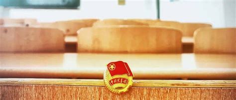 青春漫谈 以青春的名义表白祖国青年成长
