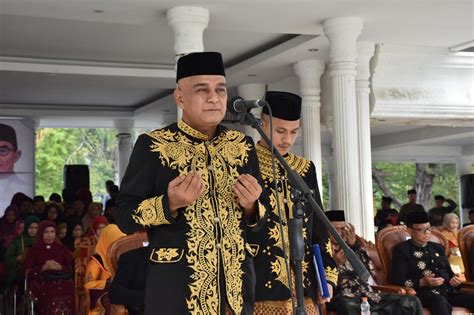 Sekda Kota Langsa Pimpin Upacara Peringatan Hardiknas Tahun 2023