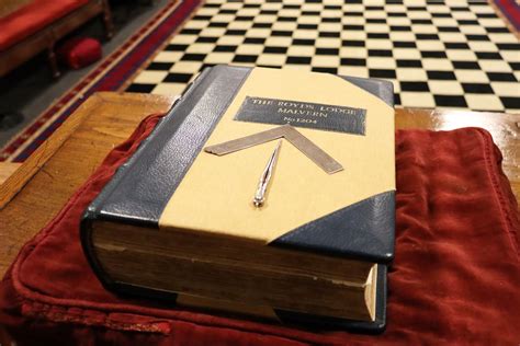 Royds Lodge Profile Royds 1204