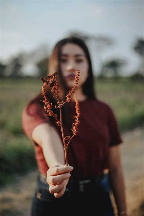 Lezlie Lowe Lezlie Lowe Updated Her Profile Picture