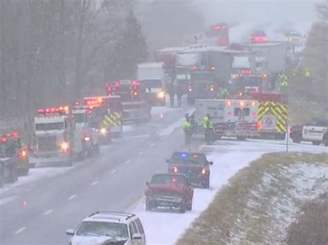 More Than 40 Vehicles Involved In Pileup On I 96 Westbound