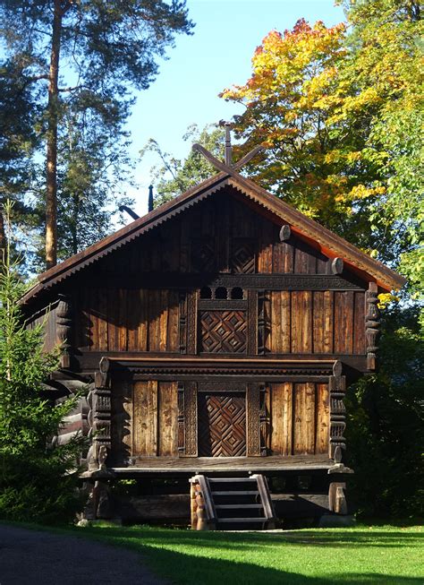 Striking Structure Michael Coghlan Flickr