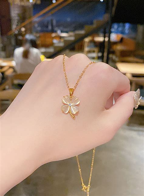 써지컬 무배🚚 네잎클로버 팬던트 데일리 목걸이
