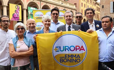 Più Europa lancia la sua sfida da piazza Verdi Siamo noi la vera