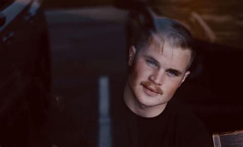 Whiskey Fever Zach Bryan Letras Com