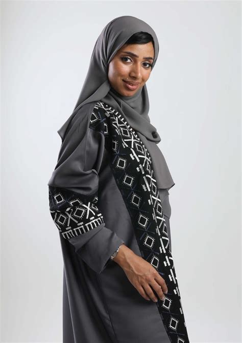 Pin By Fatimah On ازياء نسائية Fashion Hijab