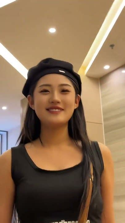 这样的咖啡店员你会来喝咖啡么东北女孩 剧情 日常vlog 东北甜妹 咖啡店 杨伊纯 Youtube