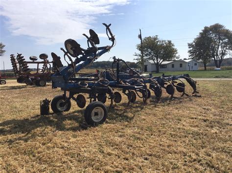 Dmi 3200 11 Shank Anhydrous Toolbar Bigiron Auctions
