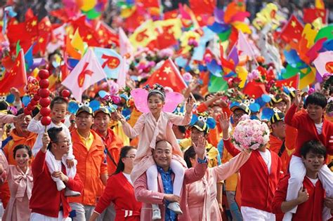 庆祝中华人民共和国成立70周年 群众游行方阵（组图）