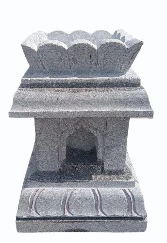 Tulasi Pot Singal Stone At ₹ 9000piece Anekal Id 2853099893562